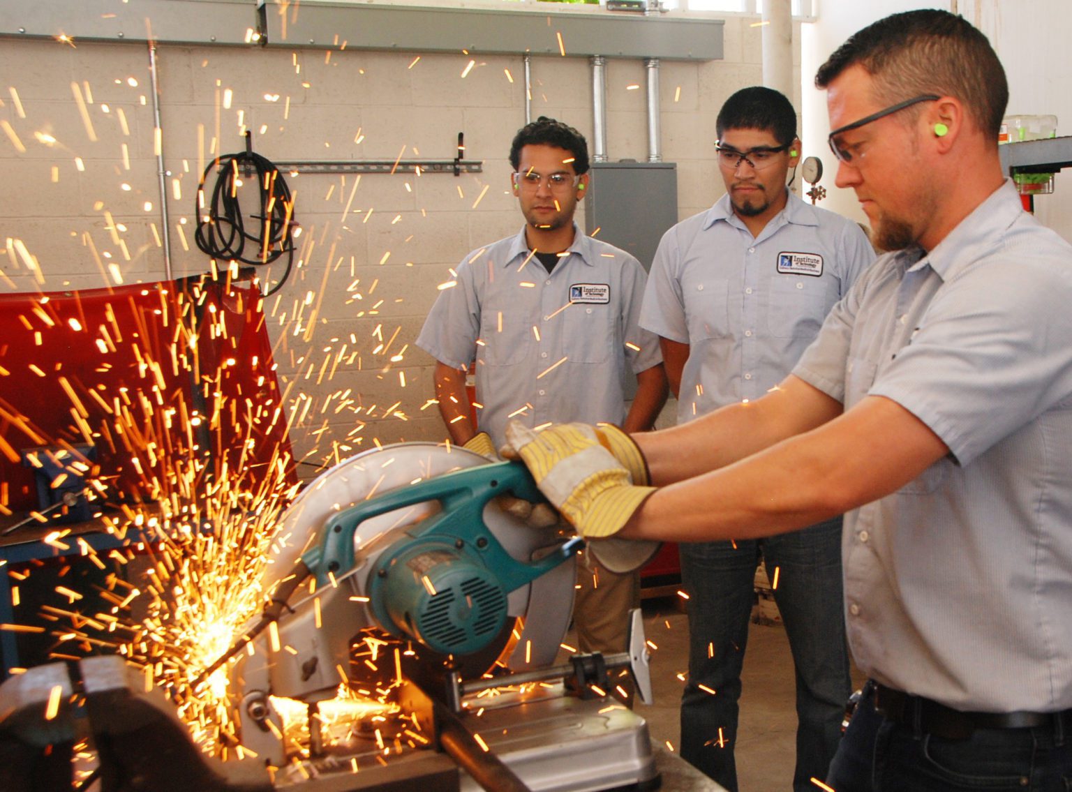 Welding Tech - Institute of Technology (IOT)