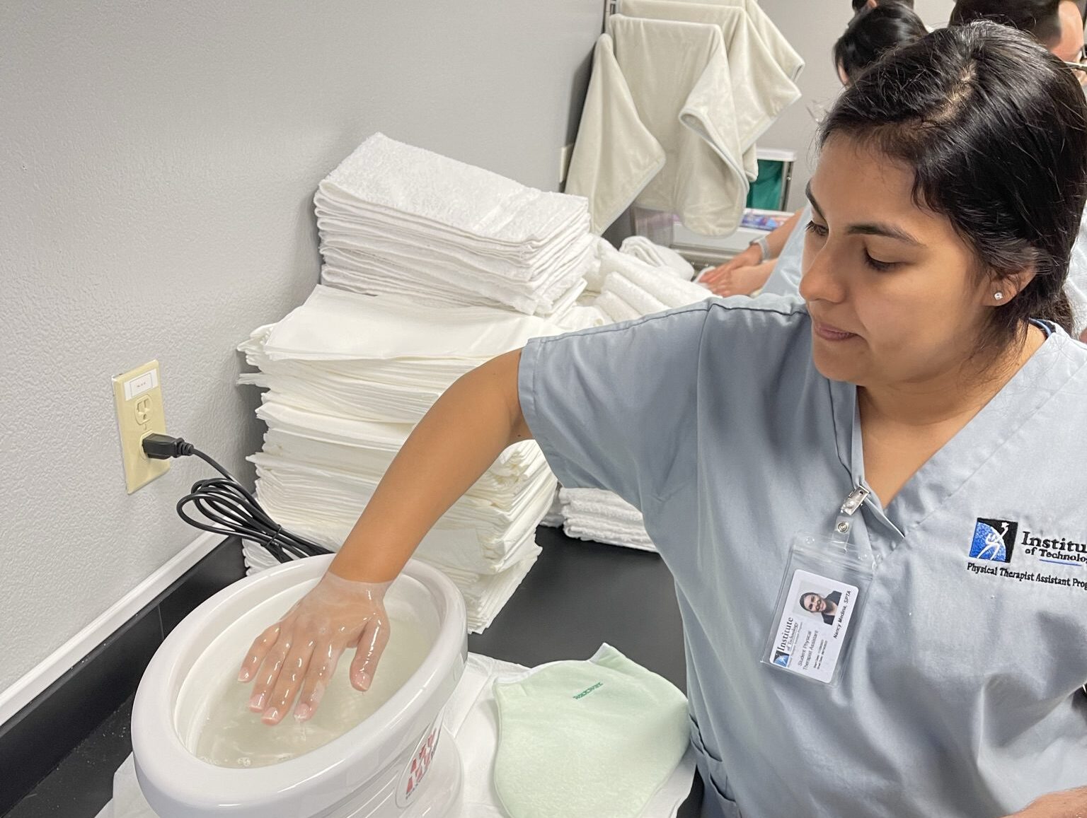 Helping People Move Forward: The Role of a Physical Therapist Assistant ...